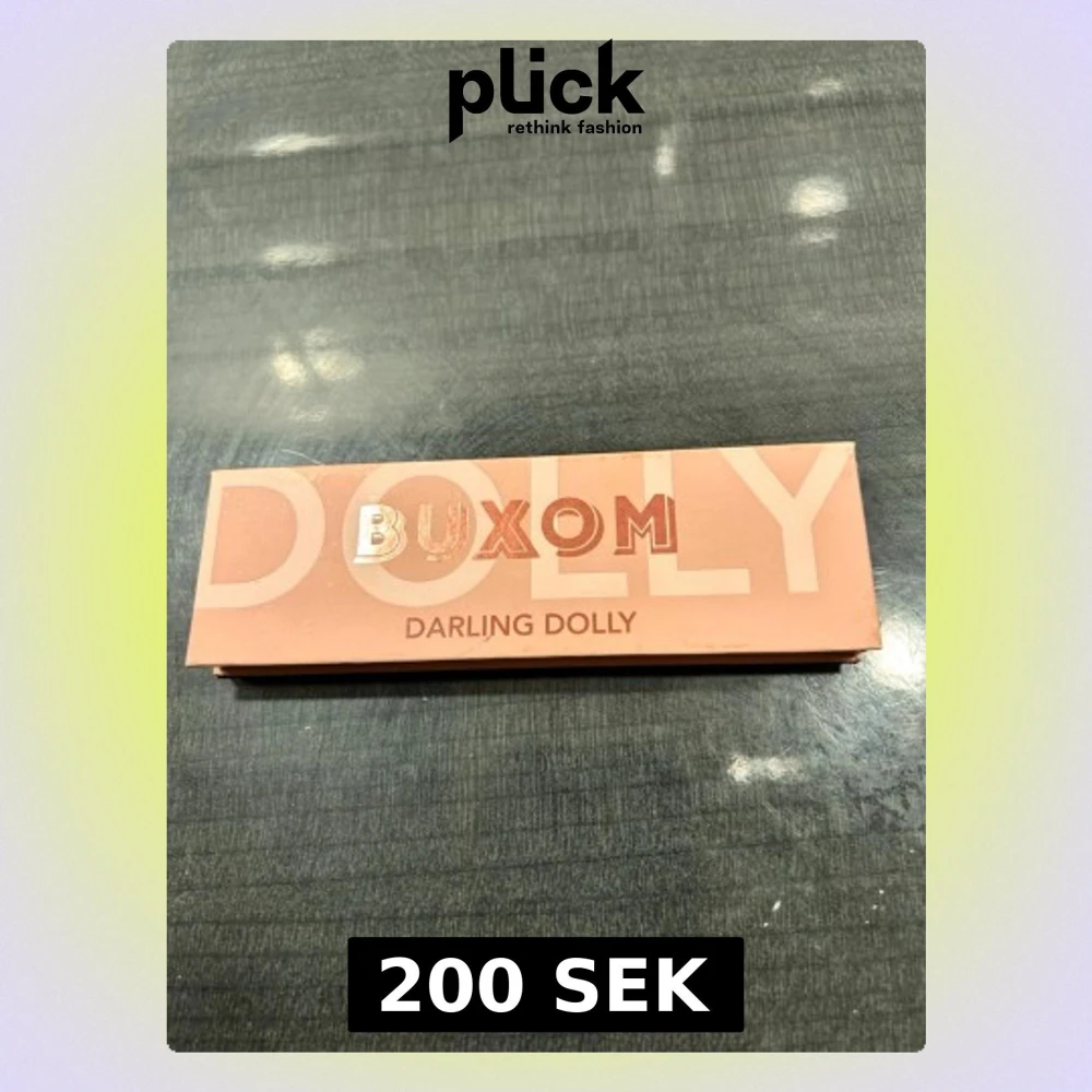 Beige Buxom Darling Dolly ögonskuggspalett