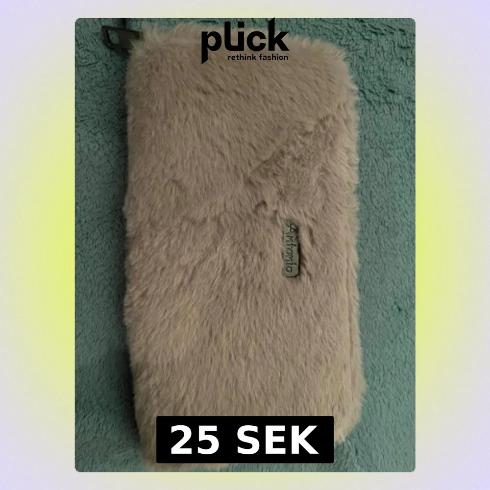 Ljus Lila Fluffig Plånbok Från Antonio