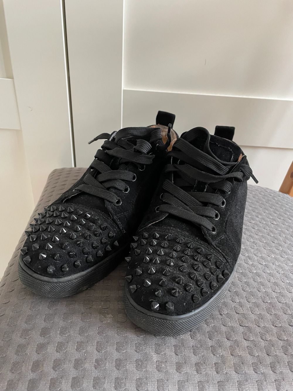 Loubs - Christian Louboutin | Plick Second Hand