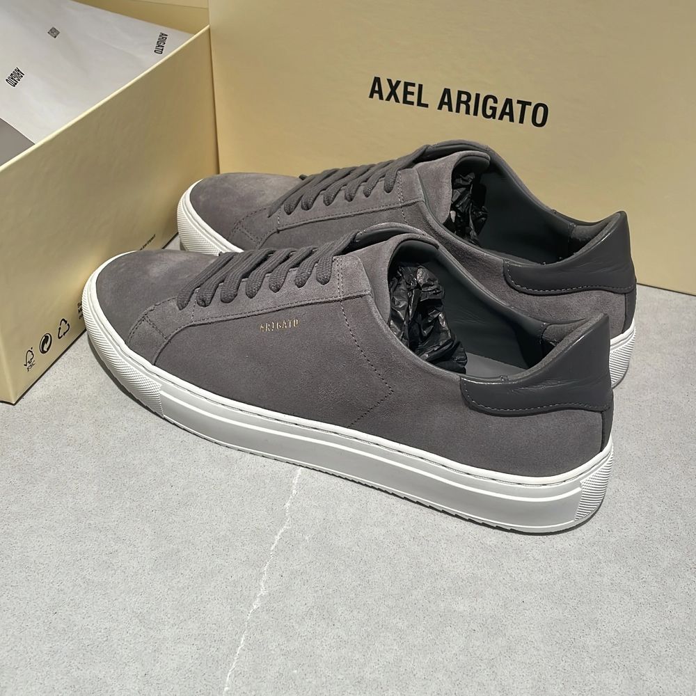 Axel Arigato Clean 90 Suede Grå | Plick Second Hand