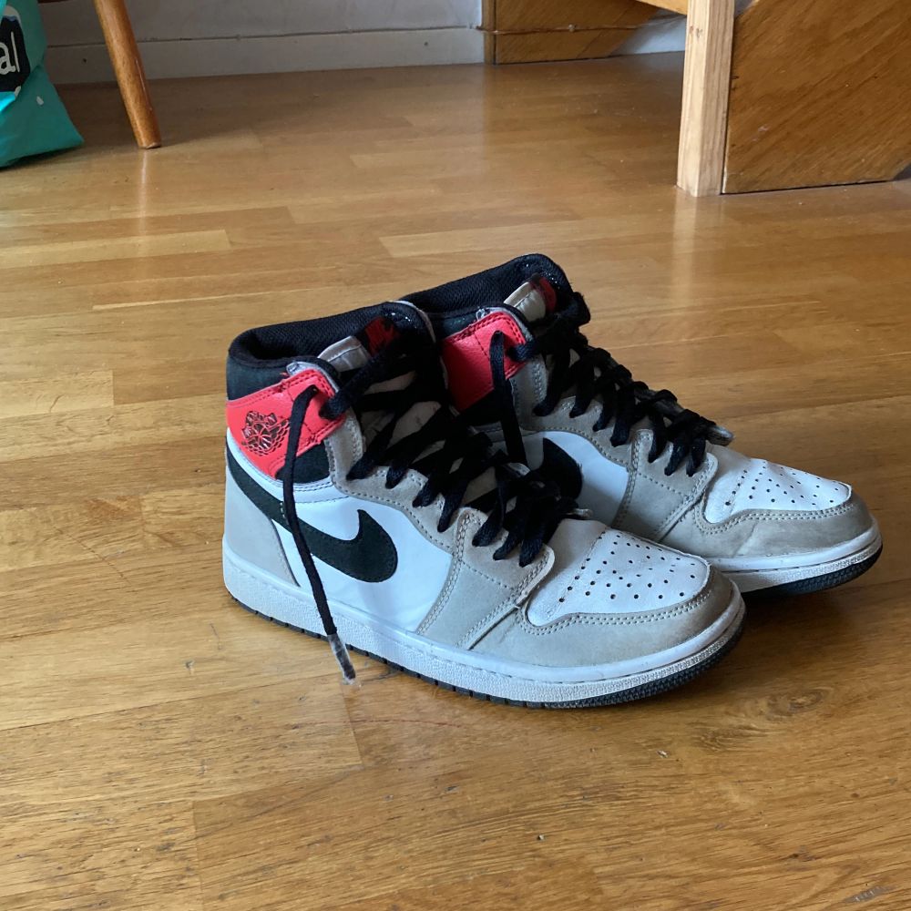 Grå Jordan skor - Jordans | Plick Second Hand