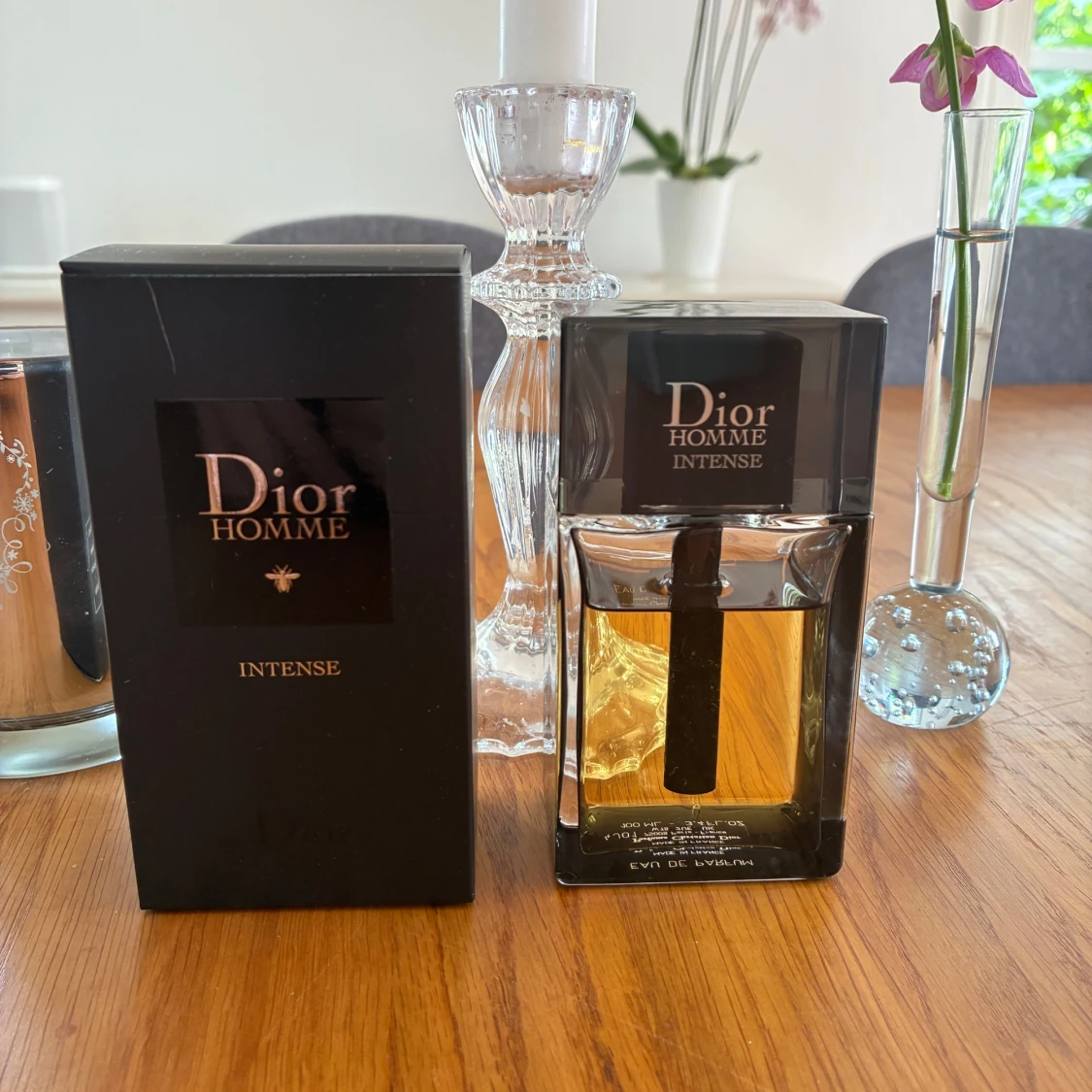Svart Dior Homme Intense Eau De Parfum Samples