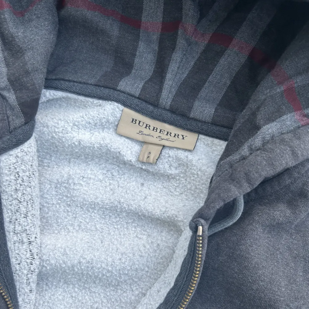 Grå Burberry Hoodie | Hoodies