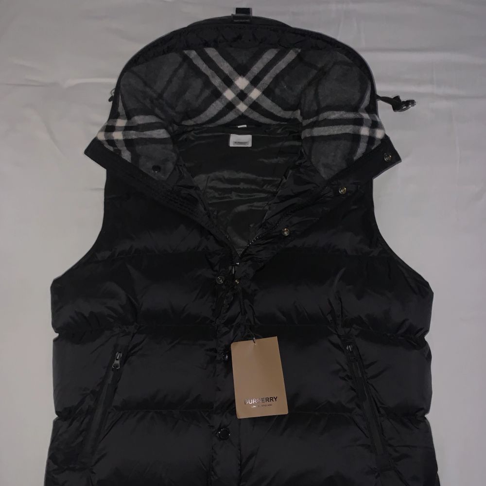 Svart Burberry jacka - Burberry | Plick Second Hand