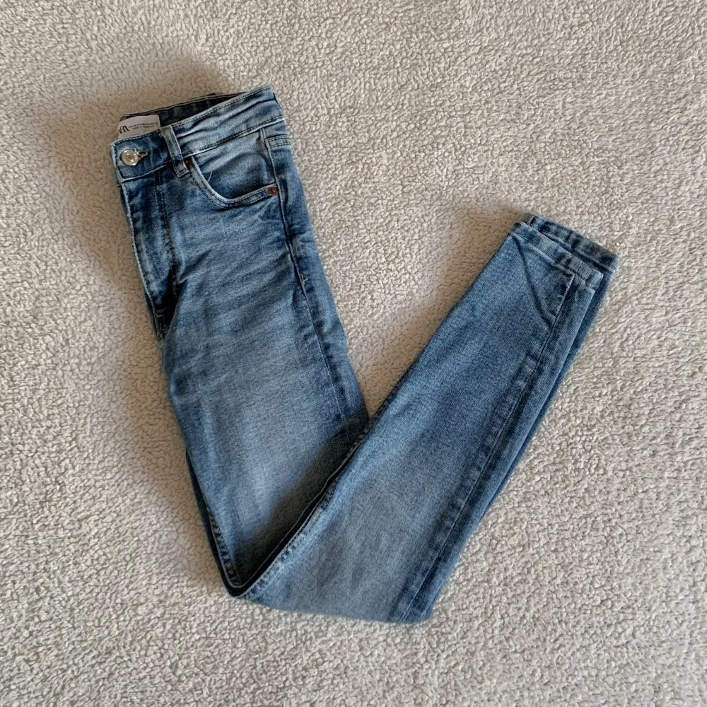 Blåa Skinny Jeans Zara | Jeans & Byxor