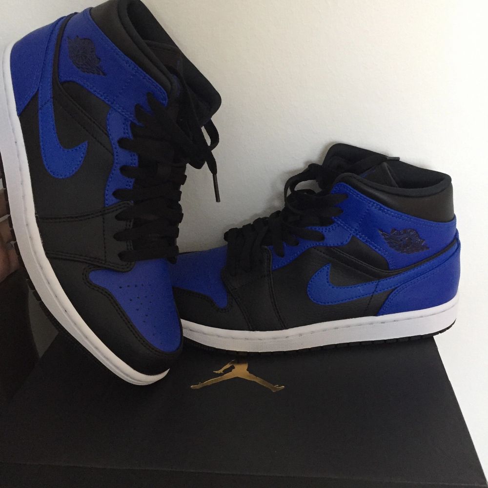 Jordan 1 mid Royal blue strl 42 | Plick Second Hand