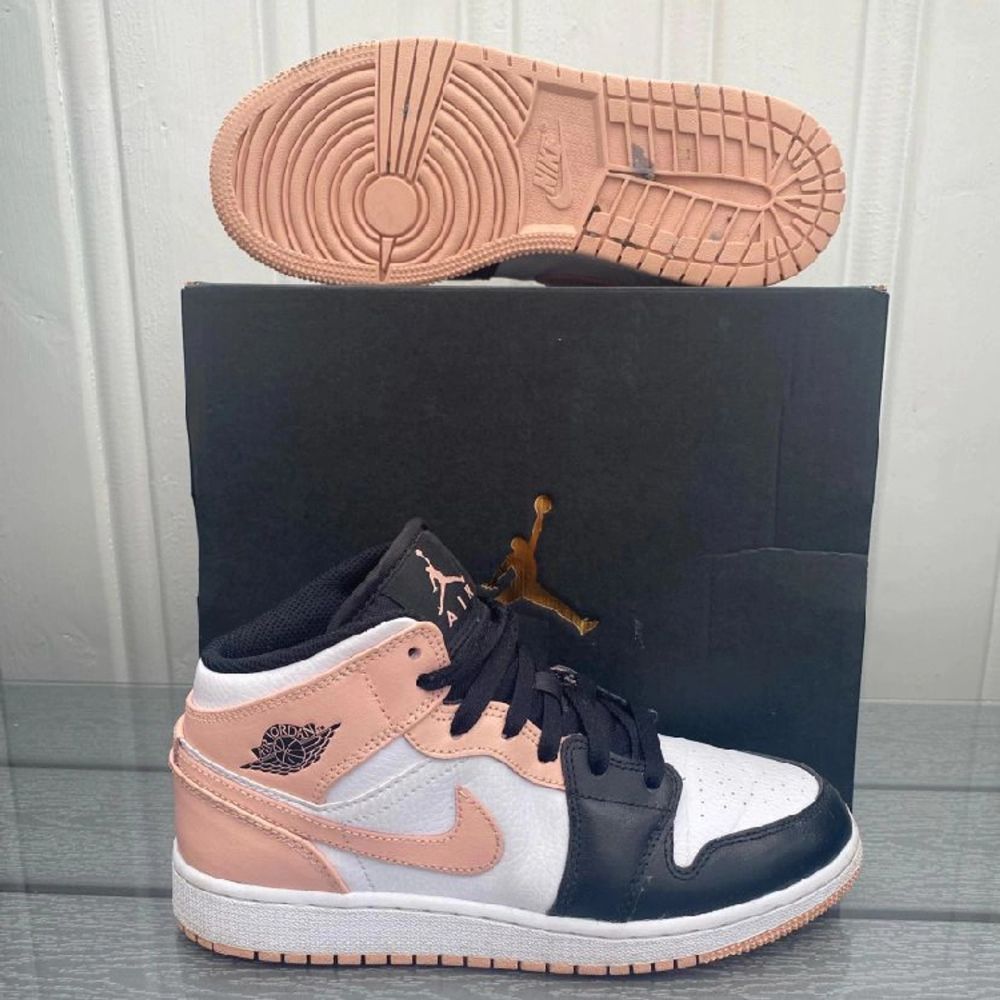 Rosa SÖKER JORDANS 1 MID CRIMSON TINT | Plick Second Hand