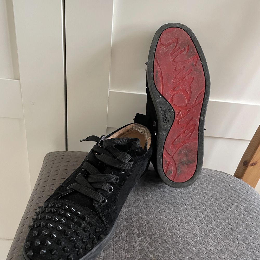 Loubs - Christian Louboutin | Plick Second Hand