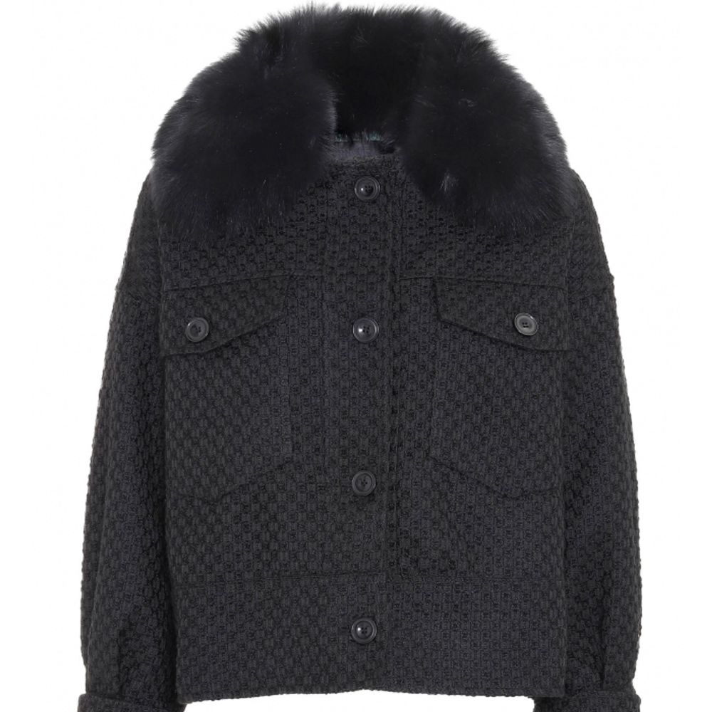 Svart Meotine jacka - Jackor | Plick Second Hand