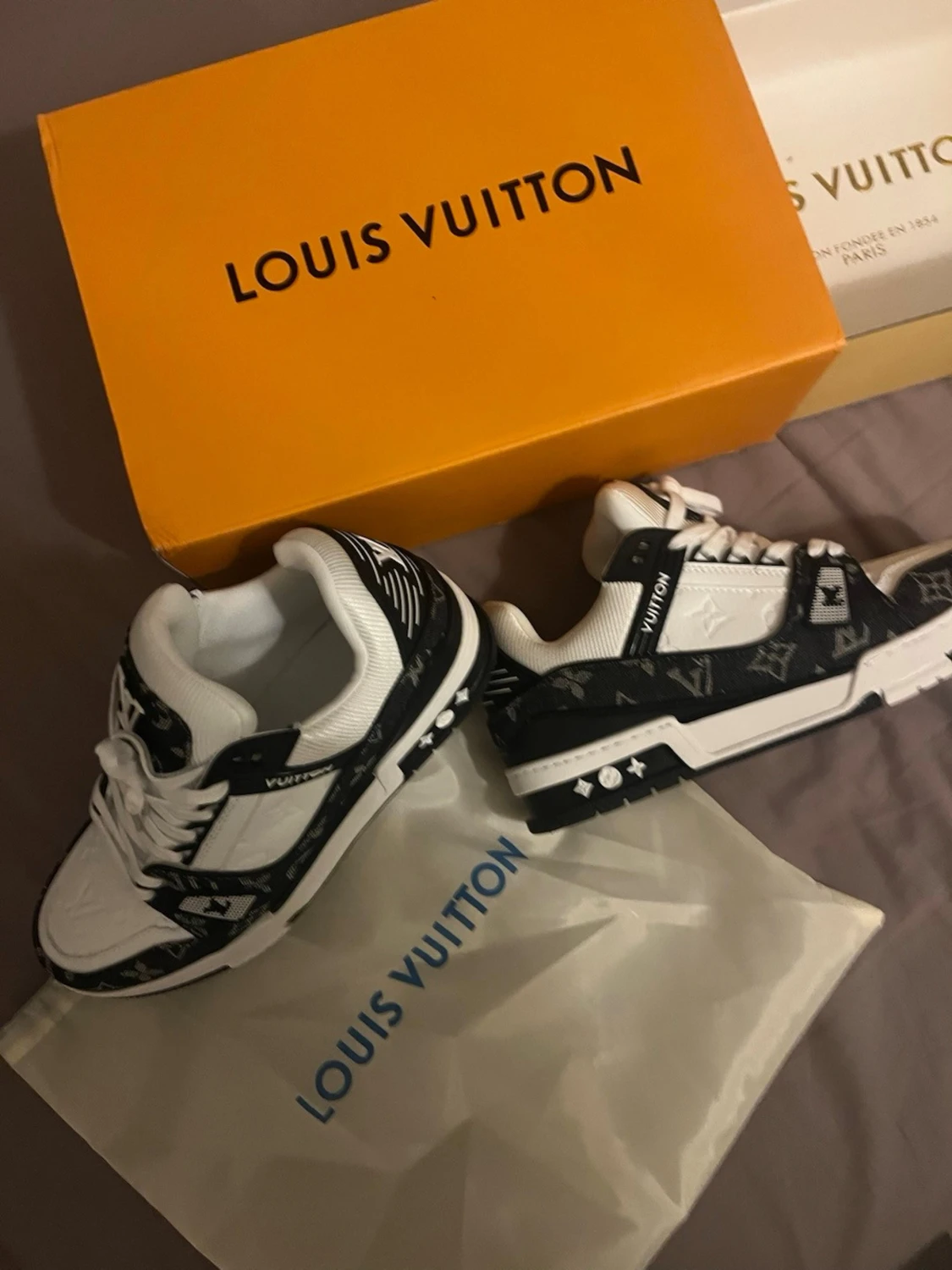Louis Vuitton Monogram Sneakers Svart/Vit