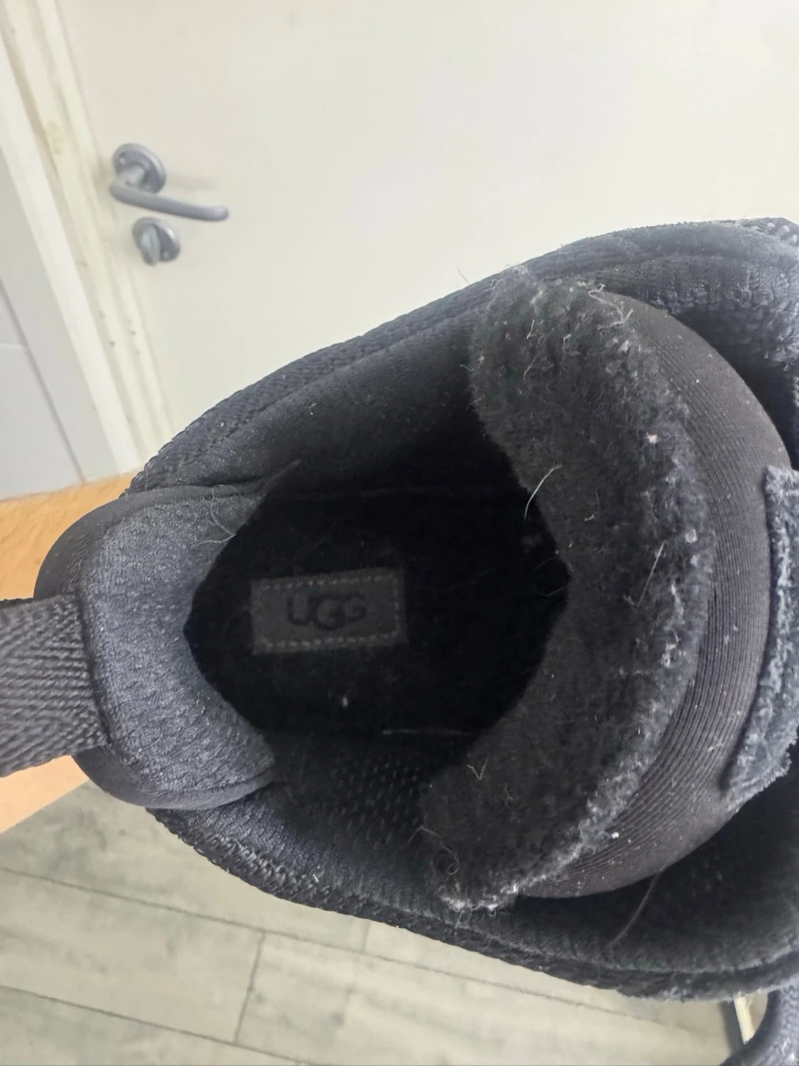 Uggs Lowmell Svart | Skor
