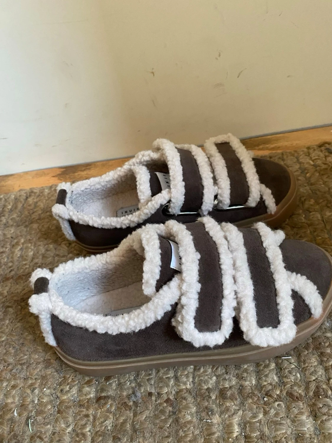 Inuikii Shearling Low Velcro Vinter Sneakers Brun