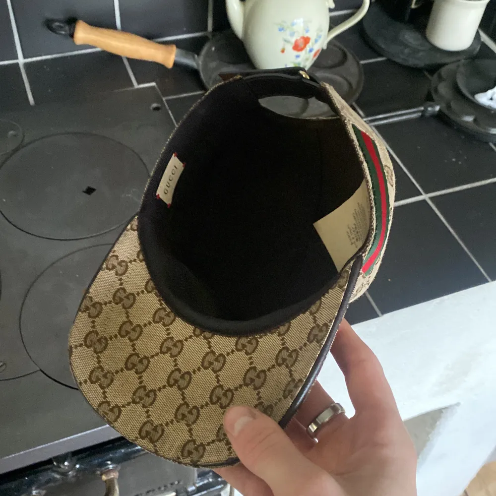 Beige Gucci Keps | Accessoarer