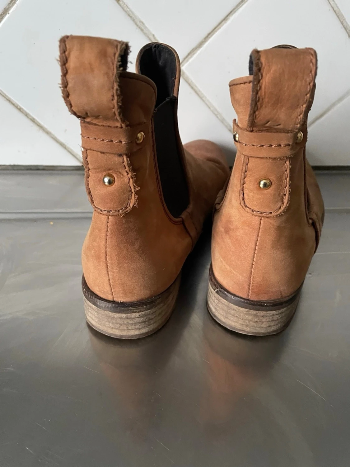 Bruna Chelsea Boots I Mocka | Skor