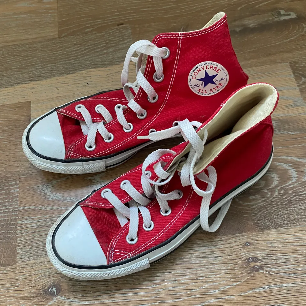 Röda Converse | Skor