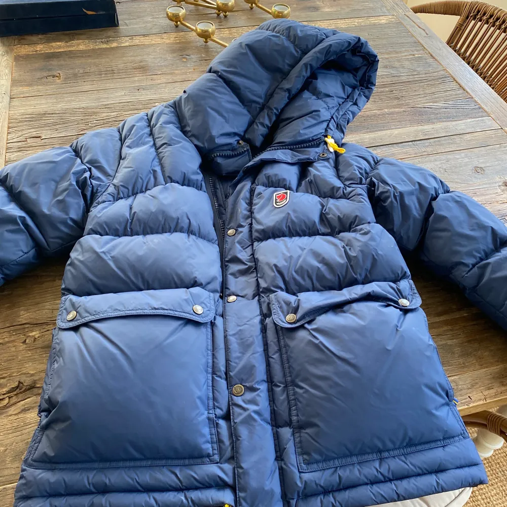 Marinblå Fjällräven Jacka Expedition