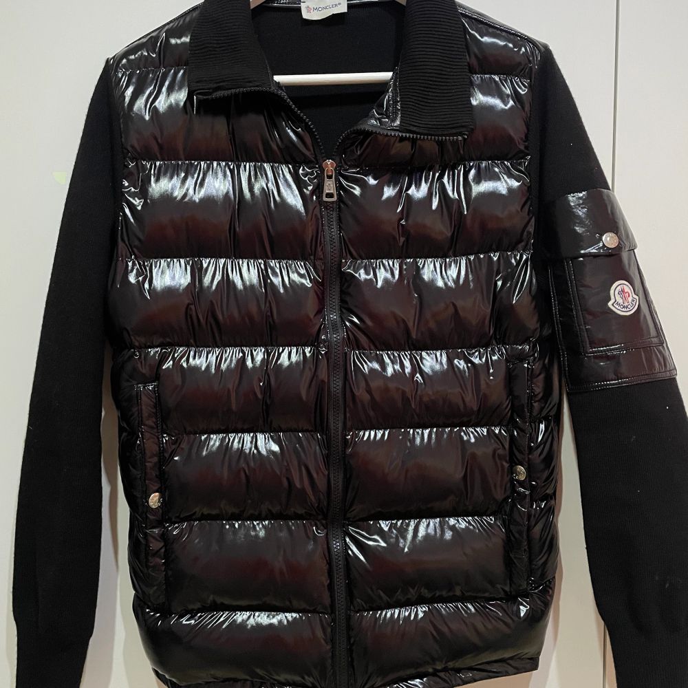 Svart MONCLER HERR S - Moncler | Plick Second Hand