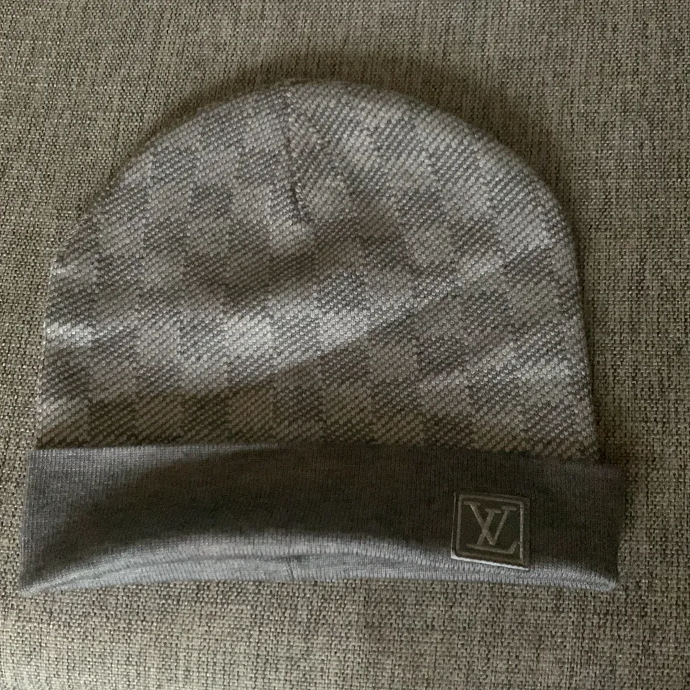 Louis Vuitton Mössa Grå | övrigt