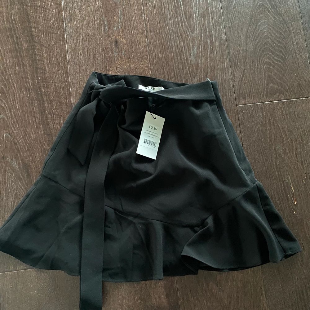 Kjol - NA-KD | Plick Second Hand