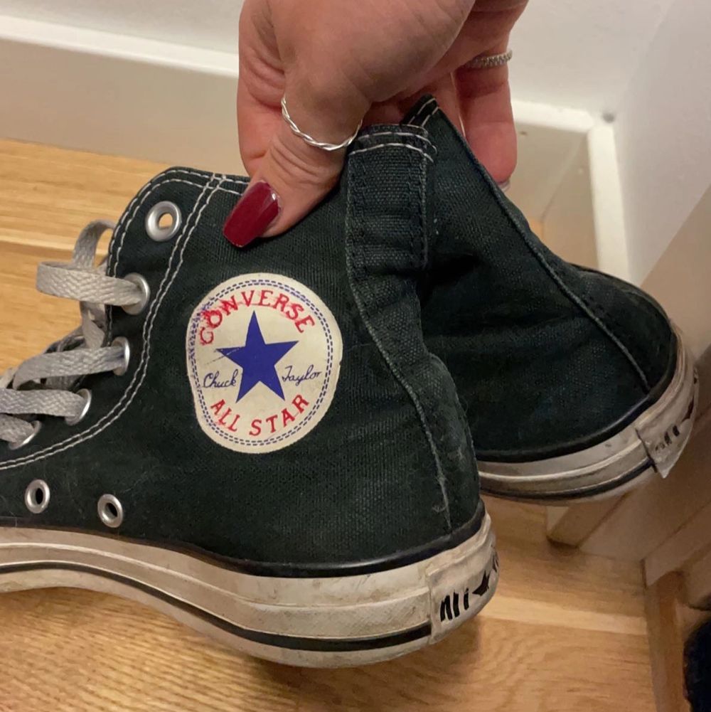 Marinblå skor - Converse | Plick Second Hand