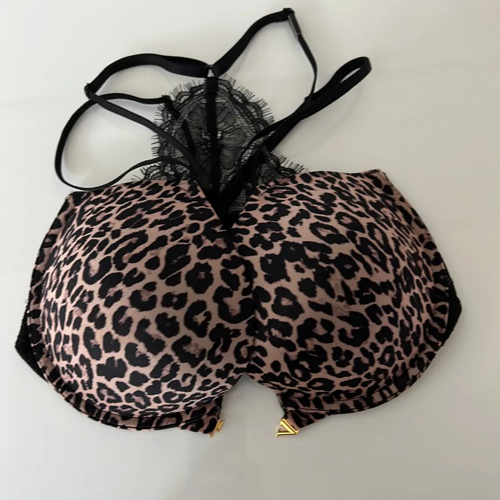 Svart Vs Bh | Victoria´S Secret