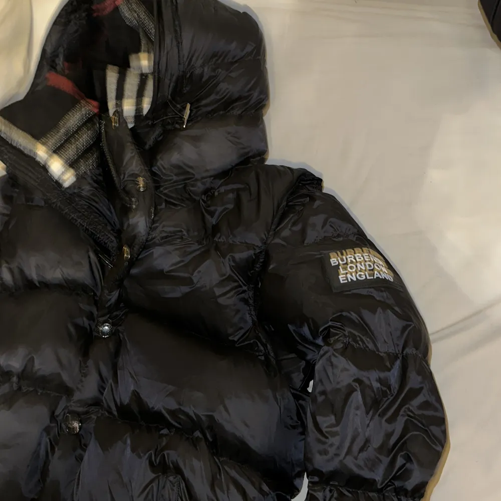 Svart Burberry Vest/Jacka | Jackor