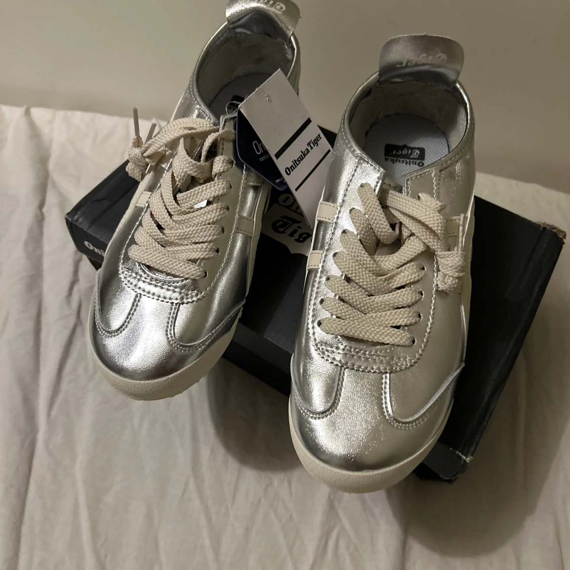 Onitsuka Tiger Silver 42 Eu | Skor