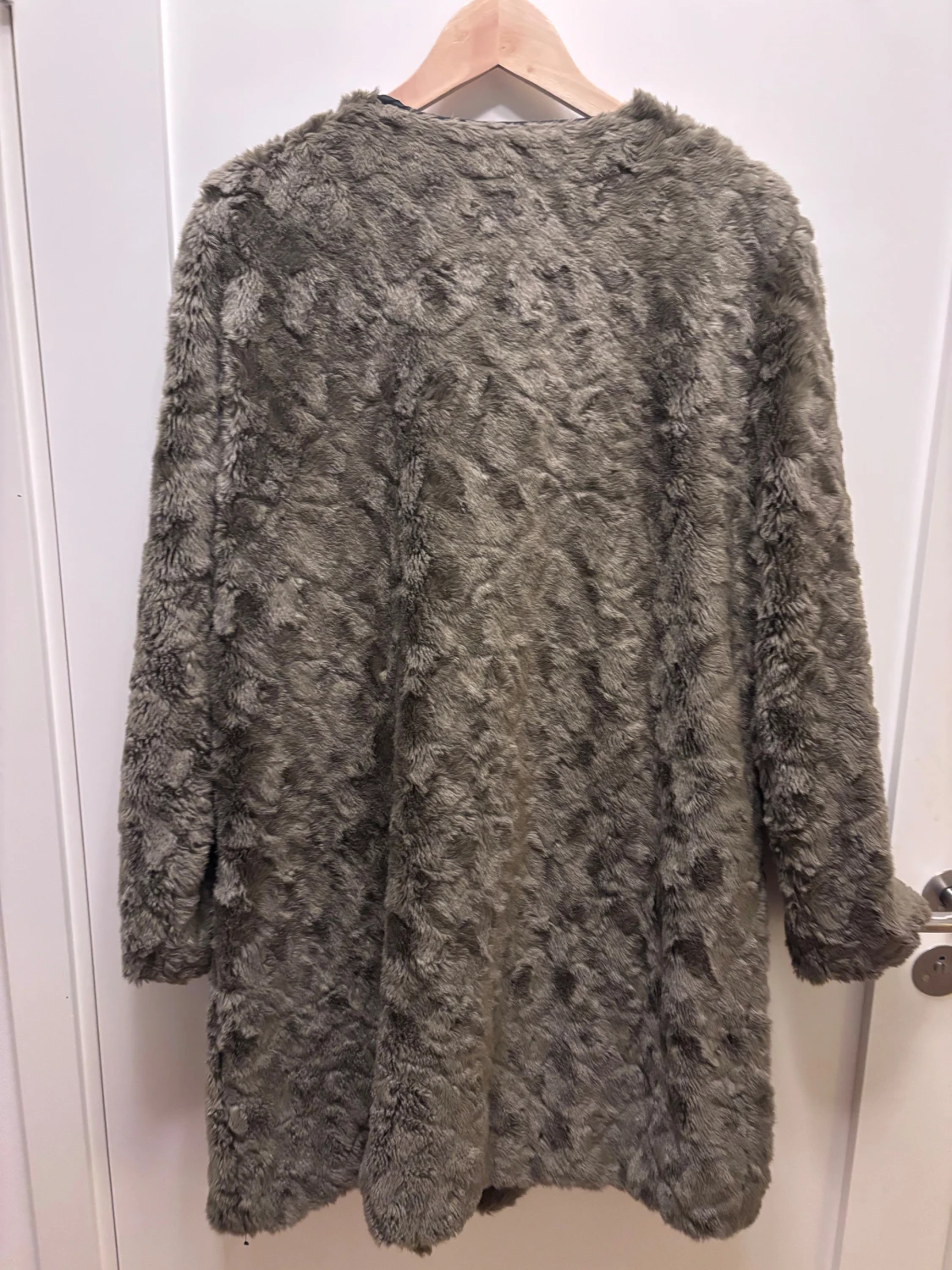 Grå Pälsjacka/Kappa Från Sand | Sandqvist