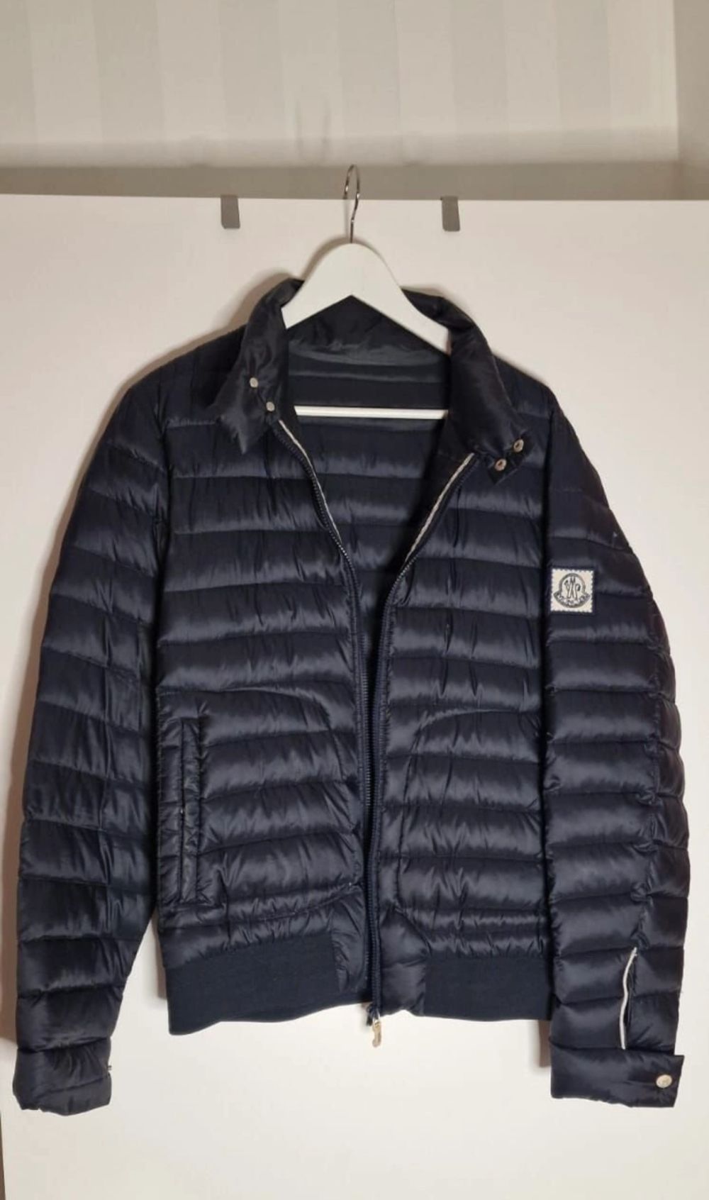 Svart Moncler jacka - Moncler | Plick Second Hand