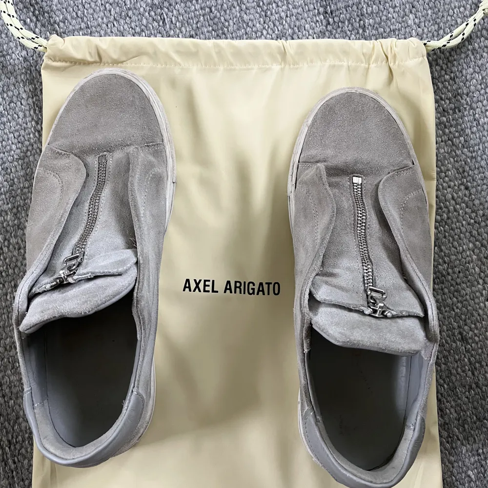Gråa Arigatos | Skor