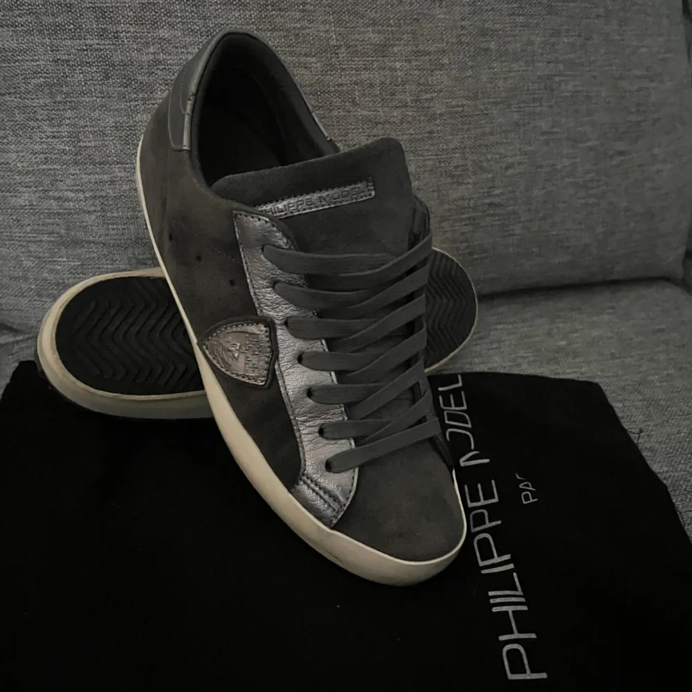 Gråa Philippe Model | Skor