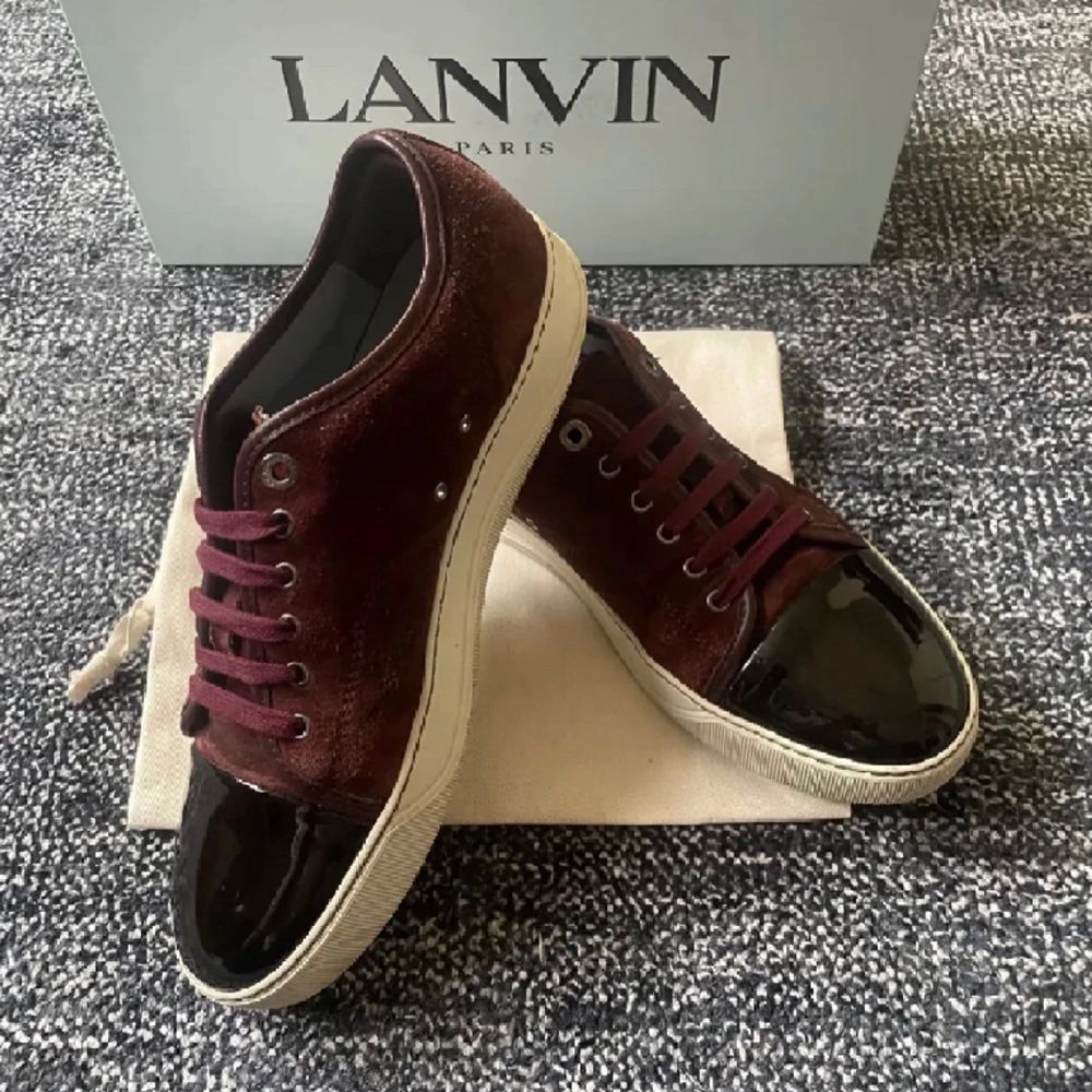 Vinröd Lanvins(MÖTS BARA I GÖTOEBORG) | Plick Second Hand