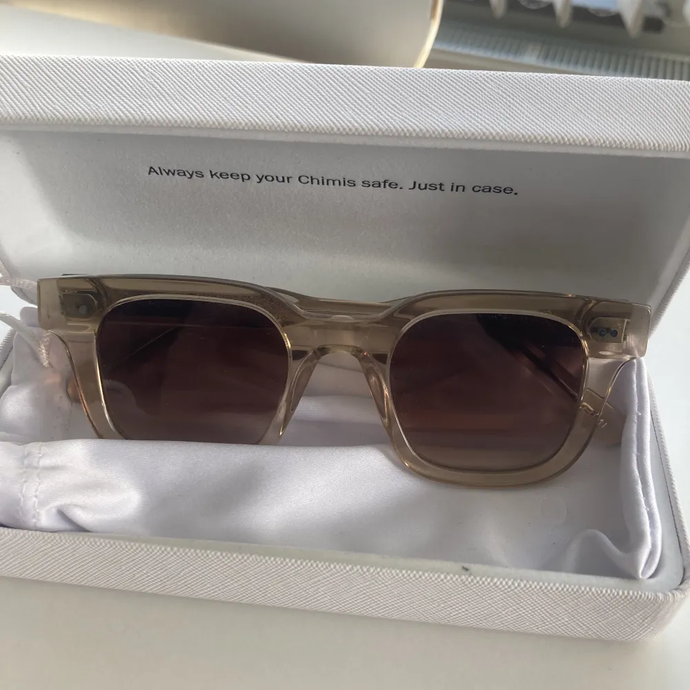 Beige Chimi 04 Ecru | Accessoarer