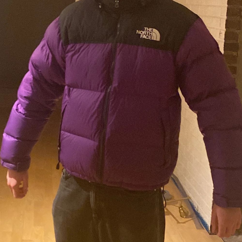 Lila North Face jacka/puffer, storlek M | Plick Second Hand