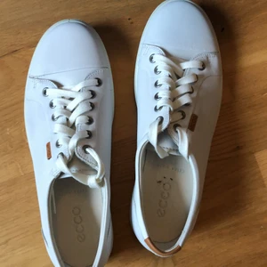 Vita Skor | Ecco | Skor