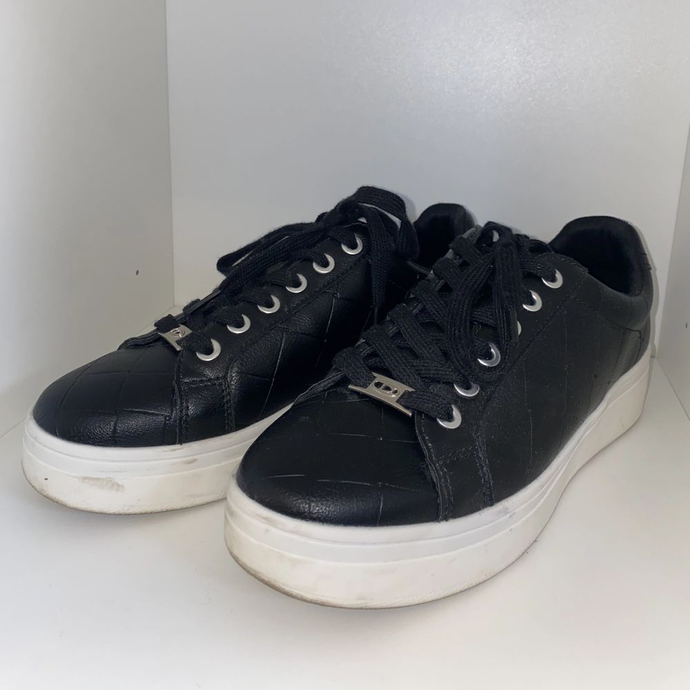 Svart Svarta Duffy skor - Duffy | Plick Second Hand