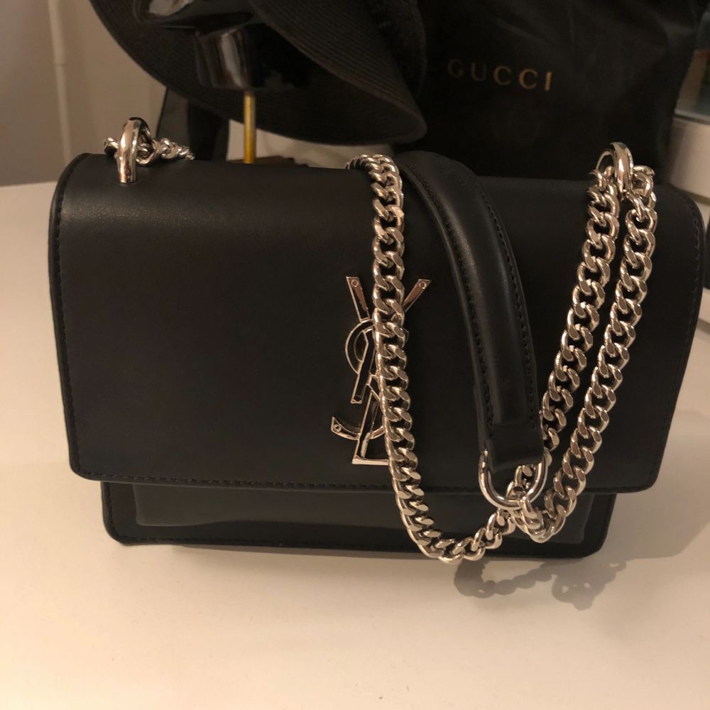 Ysl väska - Väskor | Plick Second Hand