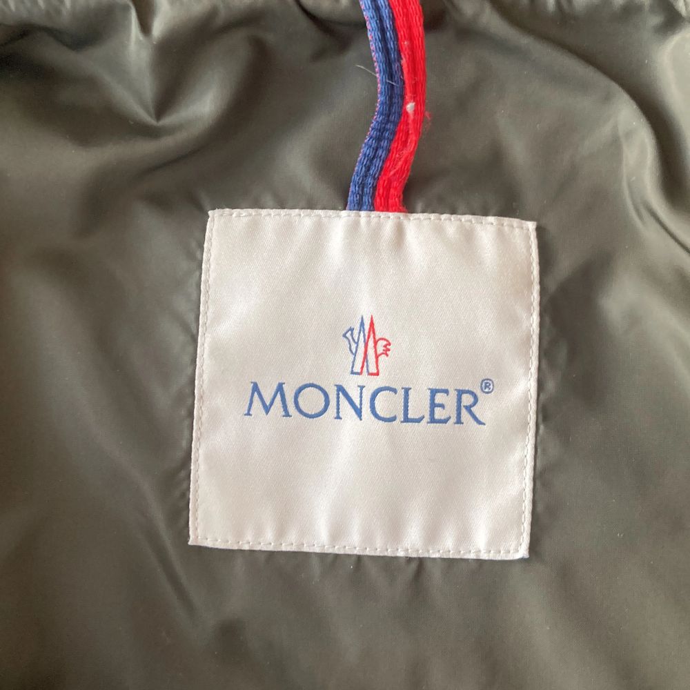 Grön Moncler Jacka - Moncler | Plick Second Hand