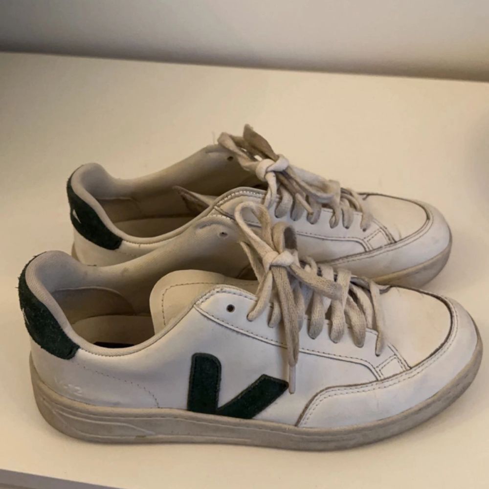 Vit Veja skor - Veja | Plick Second Hand