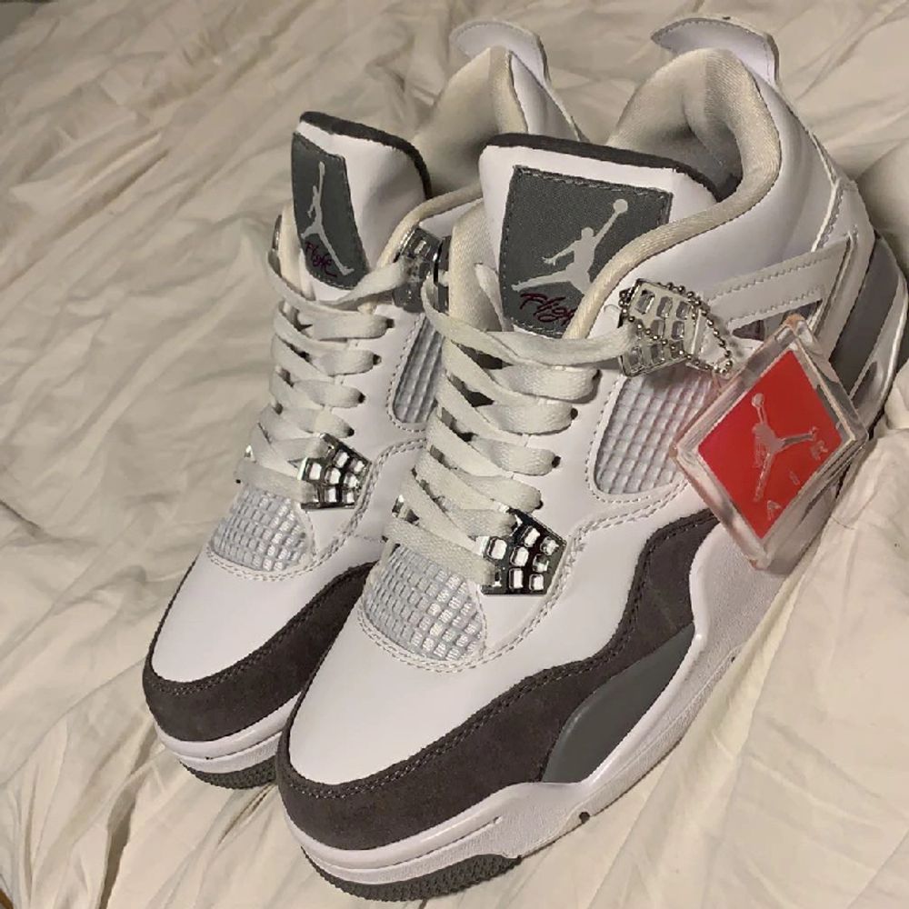 Vit Jordan 4 - Jordans | Plick Second Hand