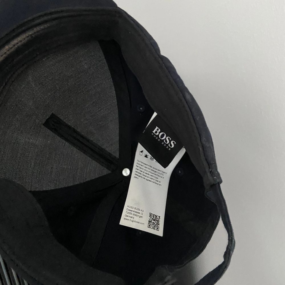 Marinblå Hugo boss - Hugo Boss | Plick Second Hand