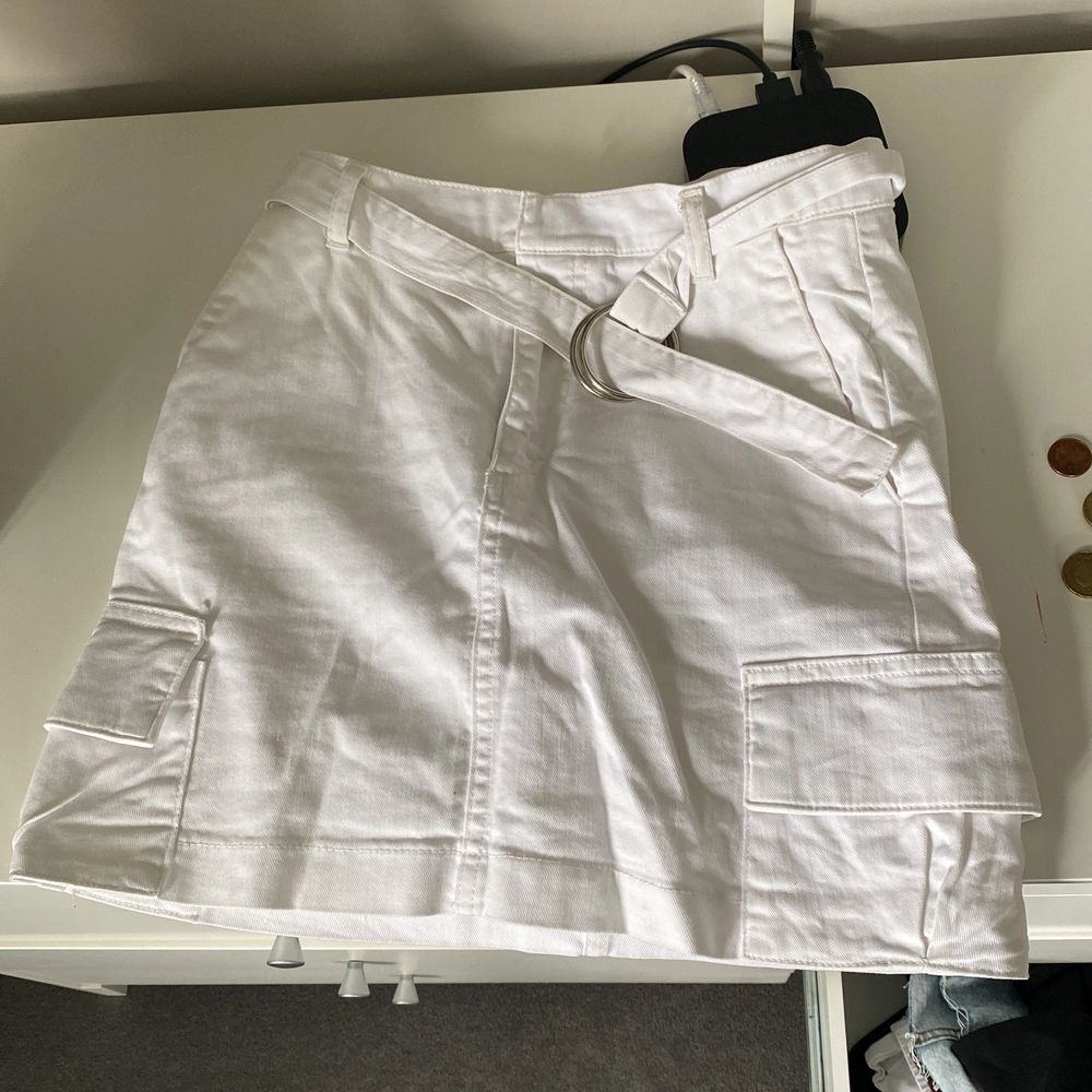 Cargo kjol - Kjolar | Plick Second Hand