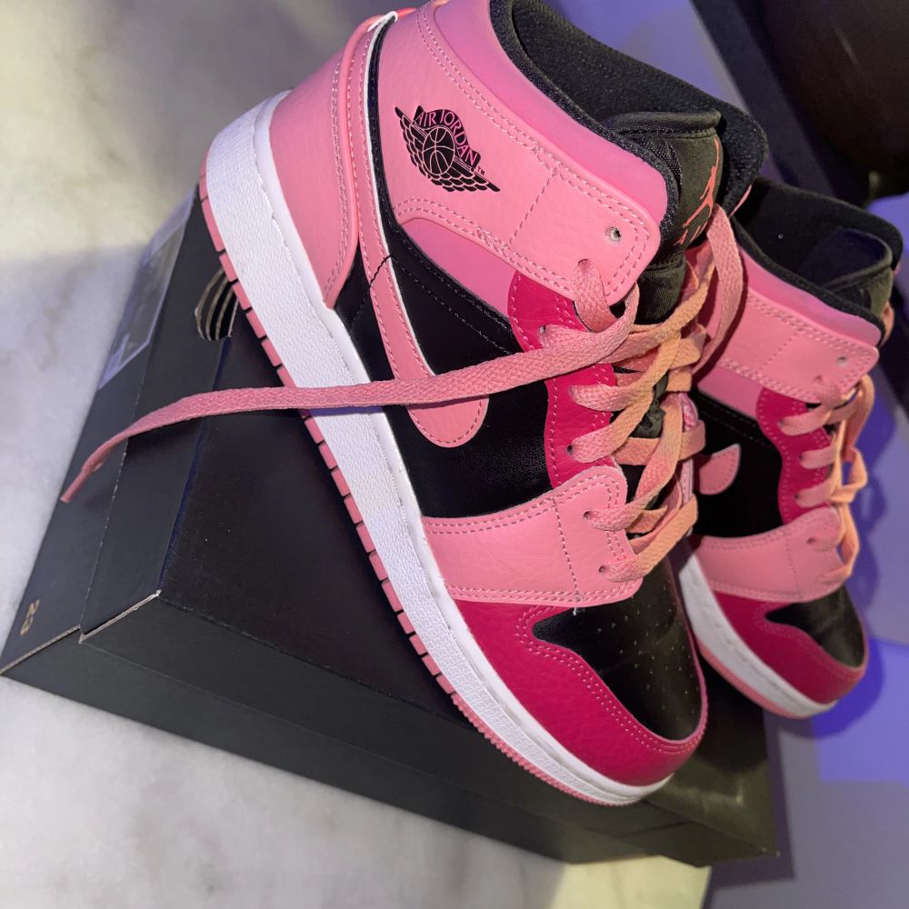 Svart Jordans 1 - Jordans | Plick Second Hand