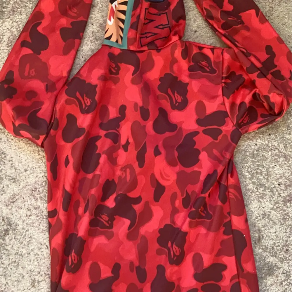 Röd Fake Bape Hoodie | Hoodies