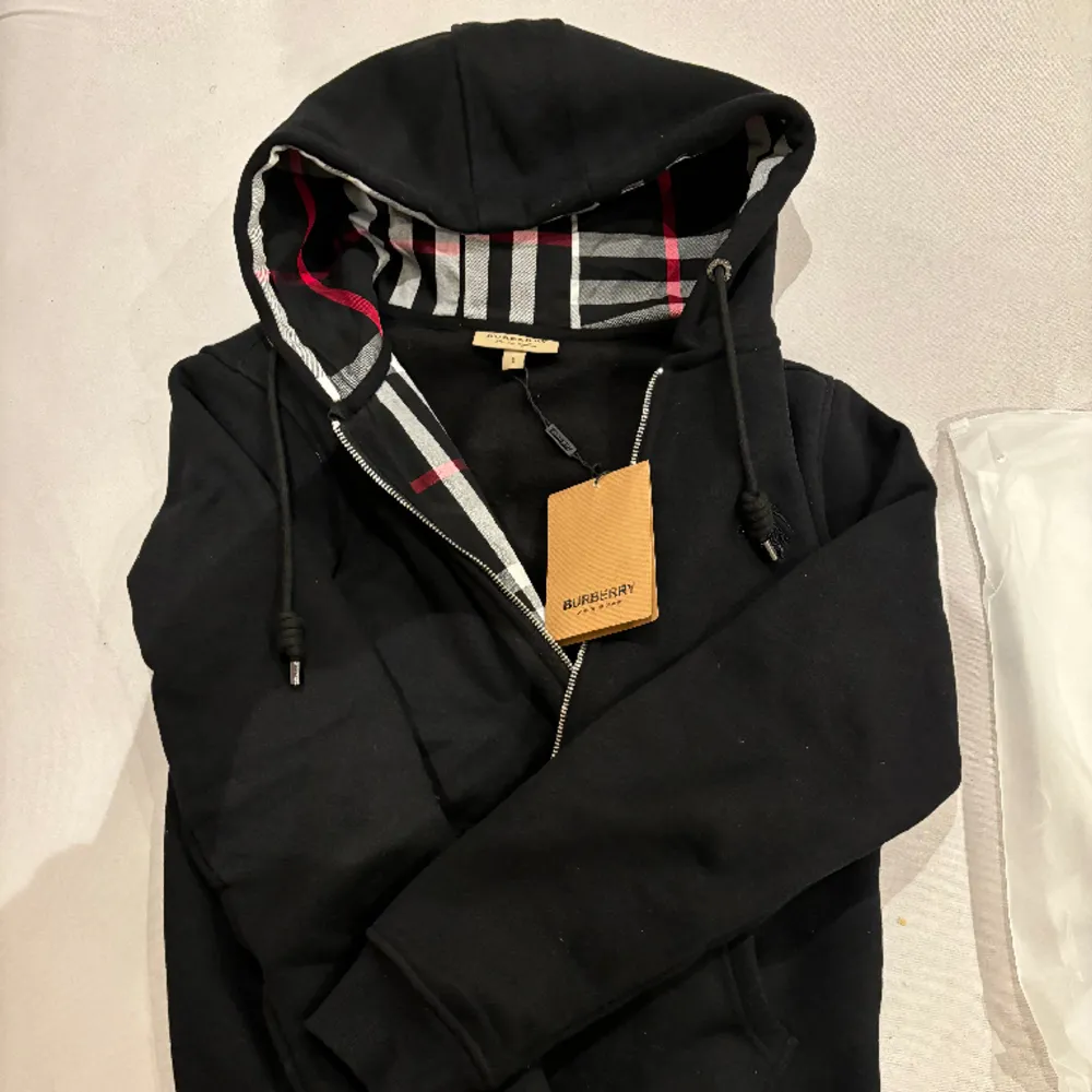 Svart Burberry Kofta | Huvtröjor & Träningströjor