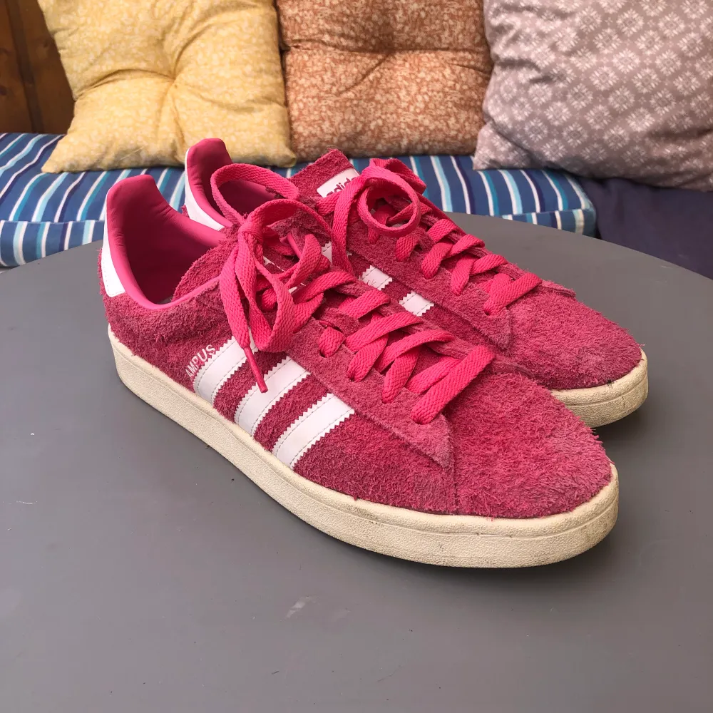 Röda Adidas Campus | Skor