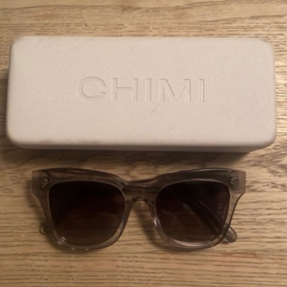 Grå Chimi glasögon - Chimi | Plick Second Hand