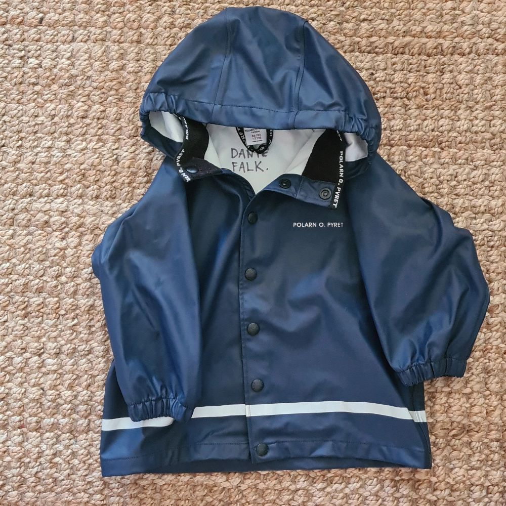Marinblå Regnjacka - Polarn o. Pyret | Plick Second Hand