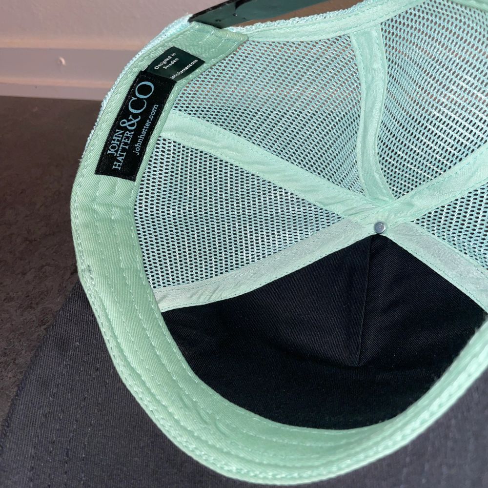 Multifärgad10k club Keps - Accessoarer | Plick Second Hand