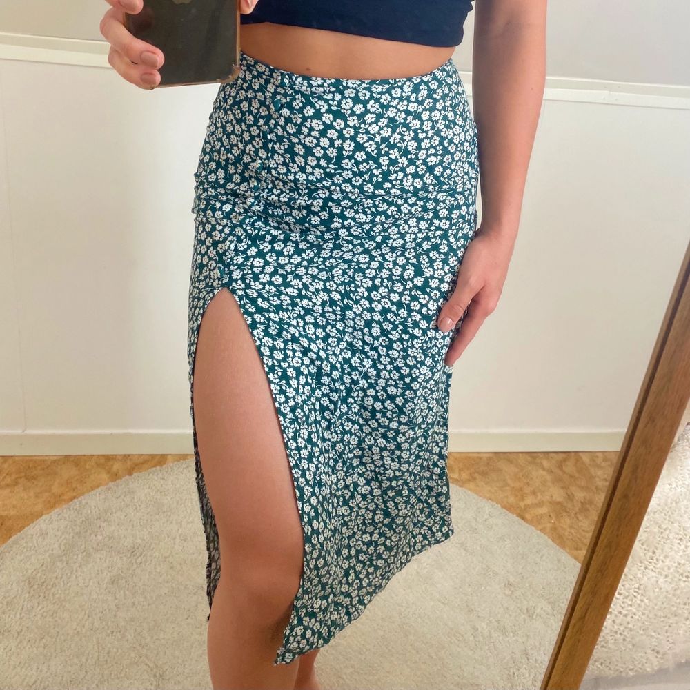 Blommig kjol - H&M | Plick Second Hand